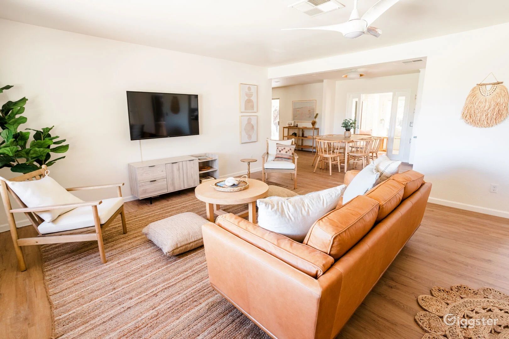 Tamarisk House | Rent this location on Giggster