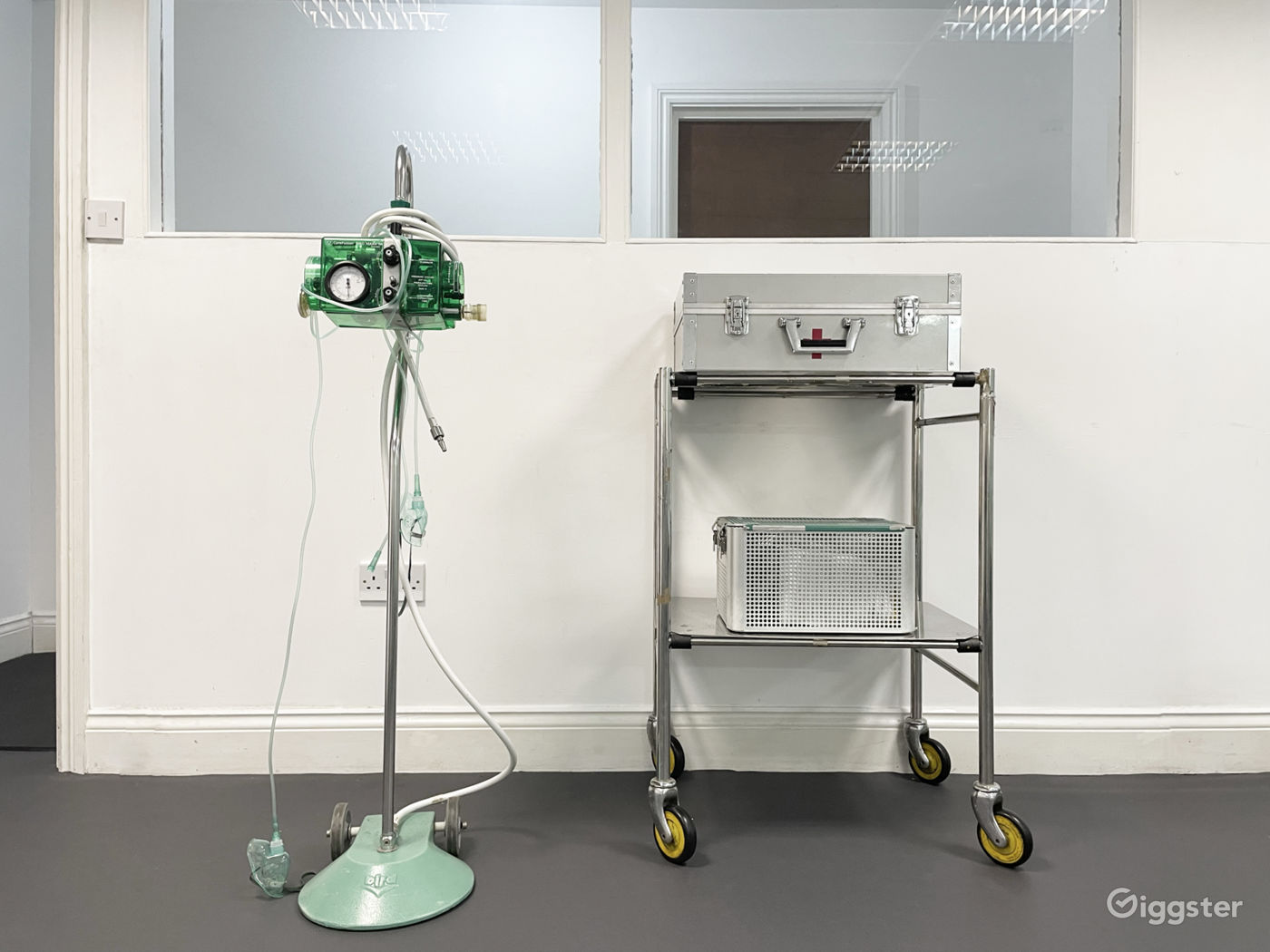 Hospital set & GP waiting room in Canary Wharf | Rent this location on ...