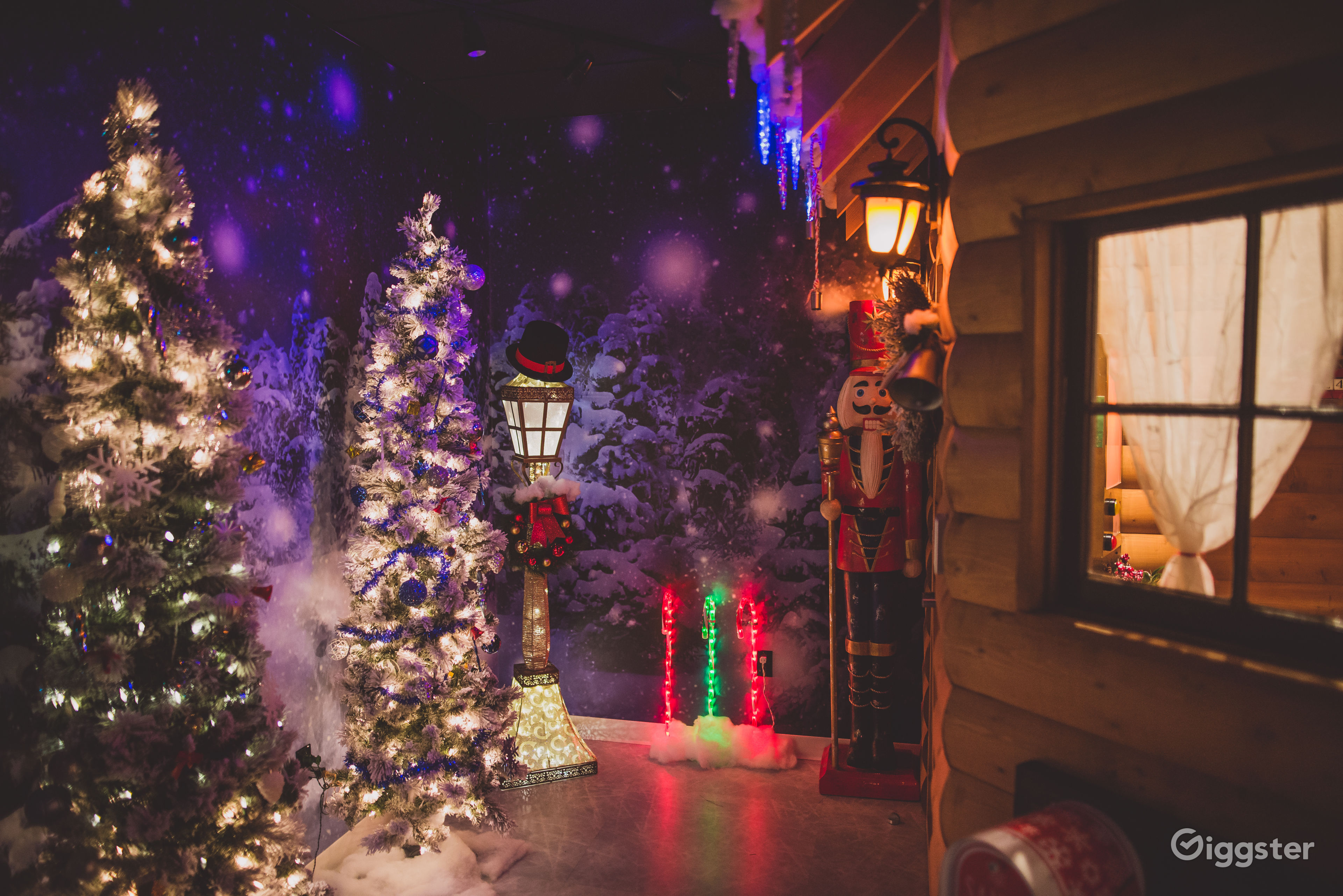 Entertainment Escape Room - with Movie Set Themes | Rent this location ...