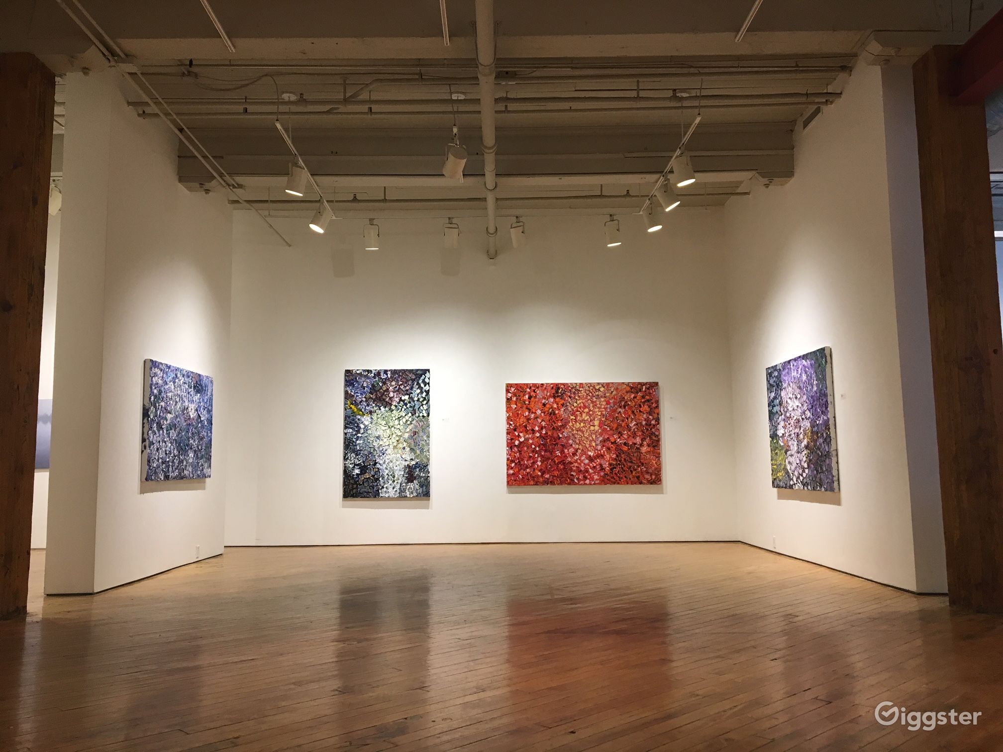 Loft Style Art Gallery | Rent this location on Giggster