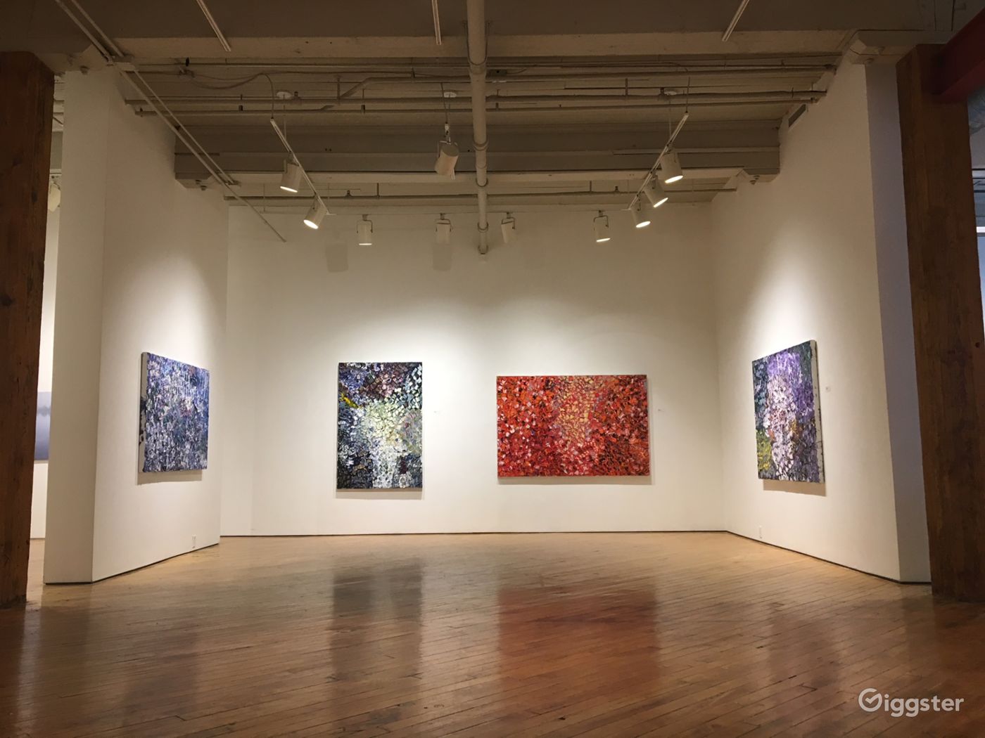 Loft Style Art Gallery | Rent this location on Giggster