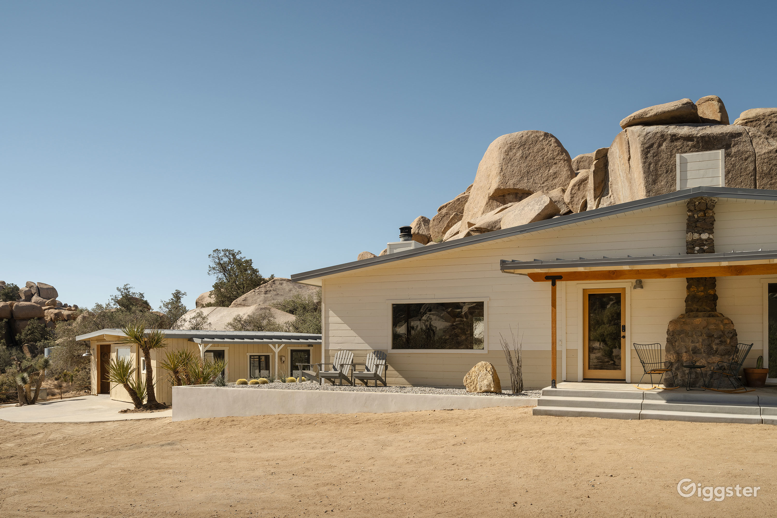 Modern Cowboy House in a Boulder Filled Paradise | Rent this location ...