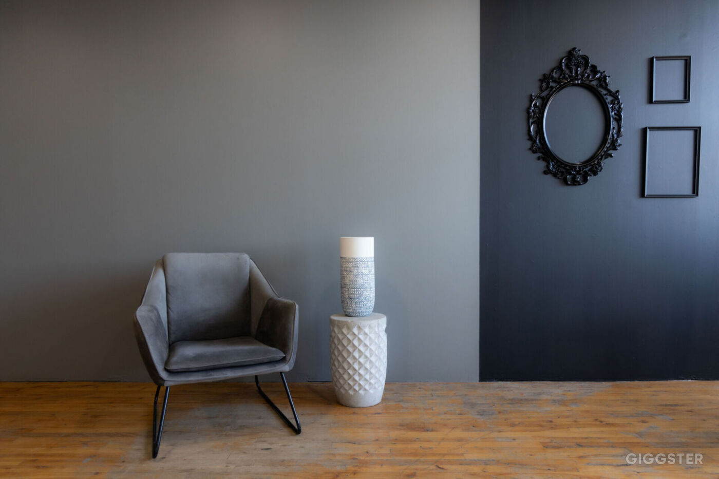 Frontenac station Versatile photography studio | Rent this location on ...