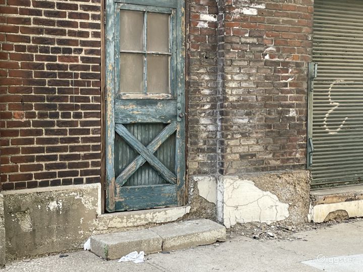 The Lamp Factory | Rent this location on Giggster