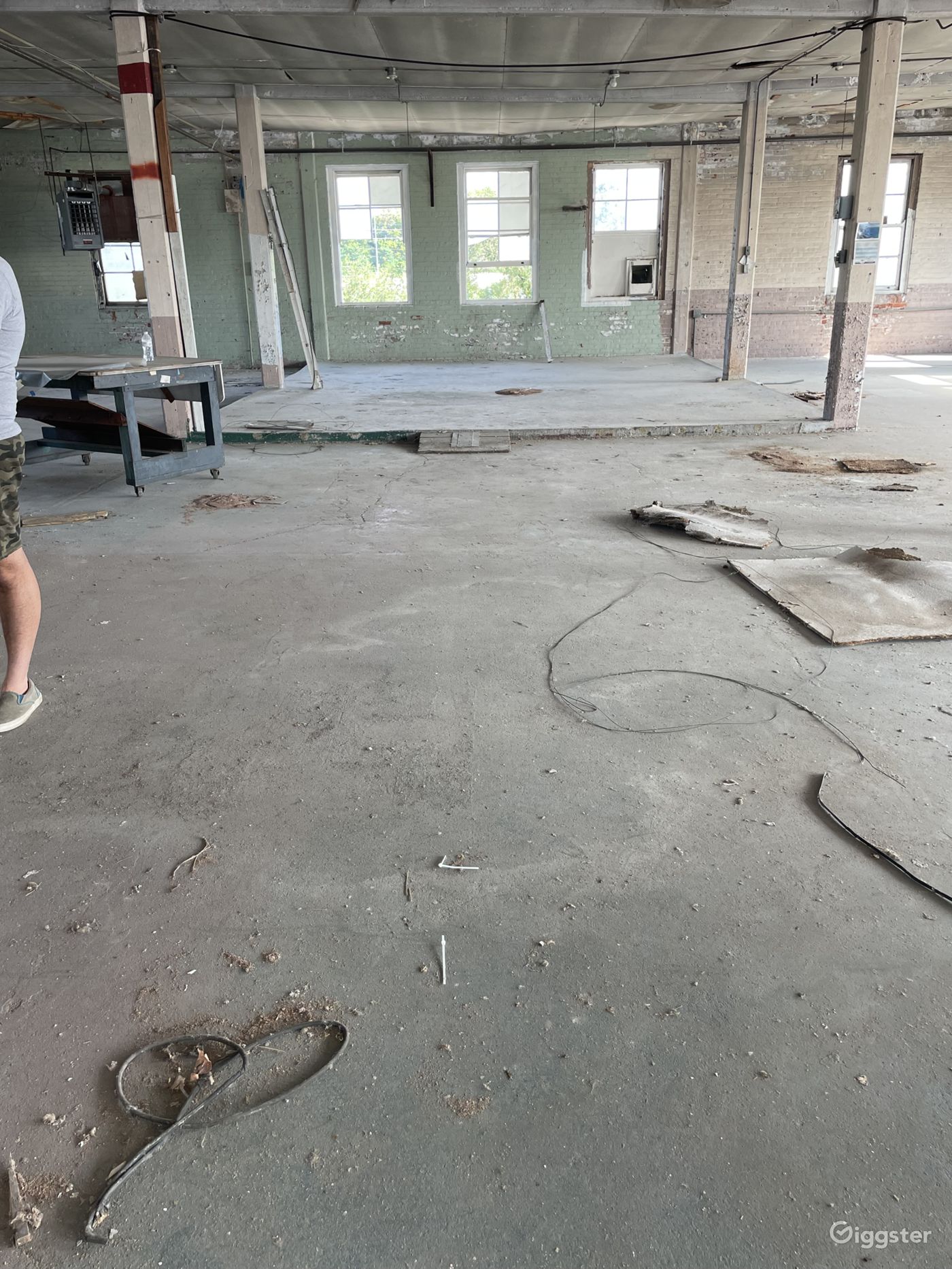 The Lamp Factory | Rent this location on Giggster