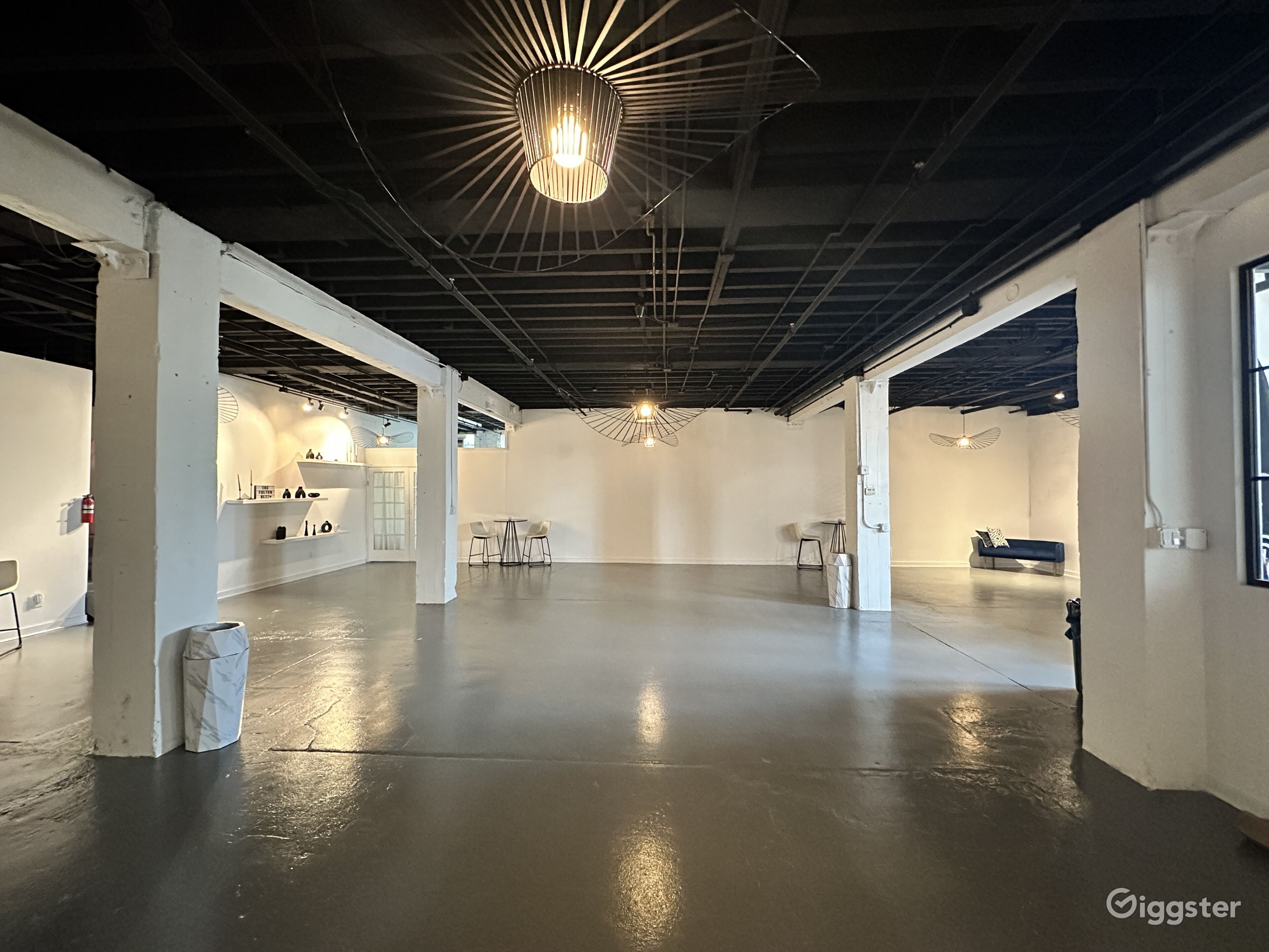 Modern Loft Event Venue in West Town | Rent this location on Giggster