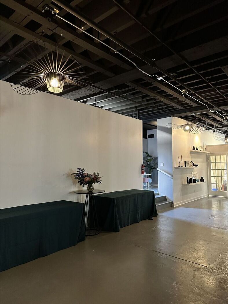 Modern Loft Event Venue in West Town | Rent this location on Giggster