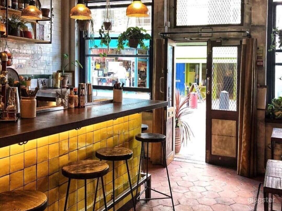 Bar with Middle Eastern Vibe | Rent this location on Giggster