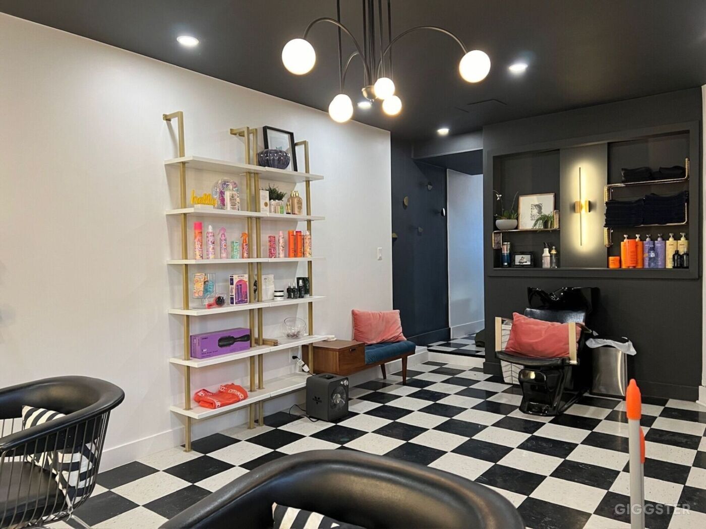 Historic Downtown Design Studio & Salon on Corner | Rent this location ...