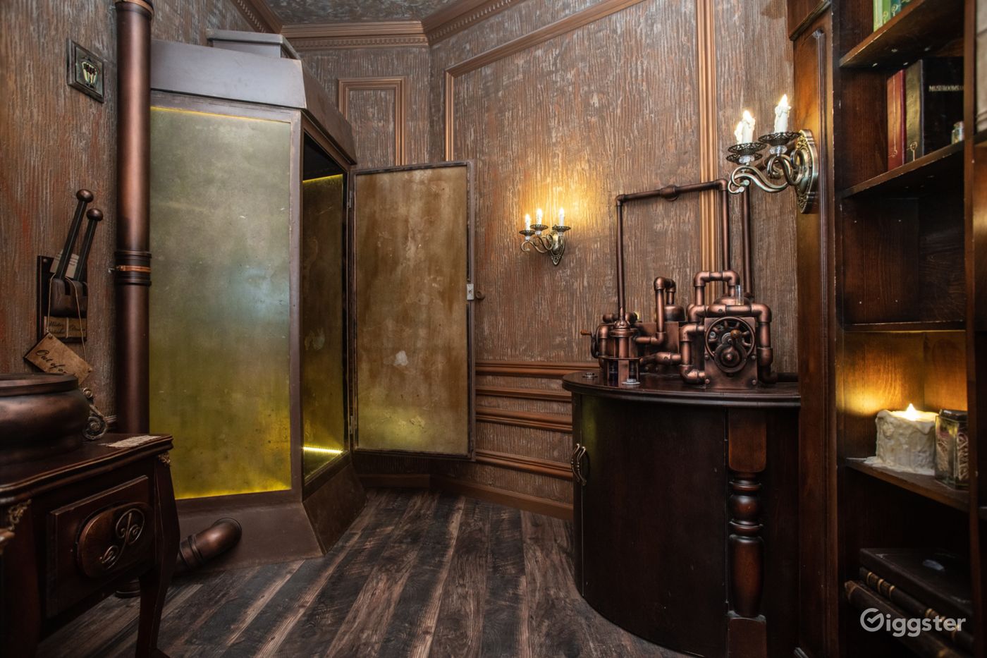 Ornate perfumery Victorian steampunk dungeon | Rent this location on ...