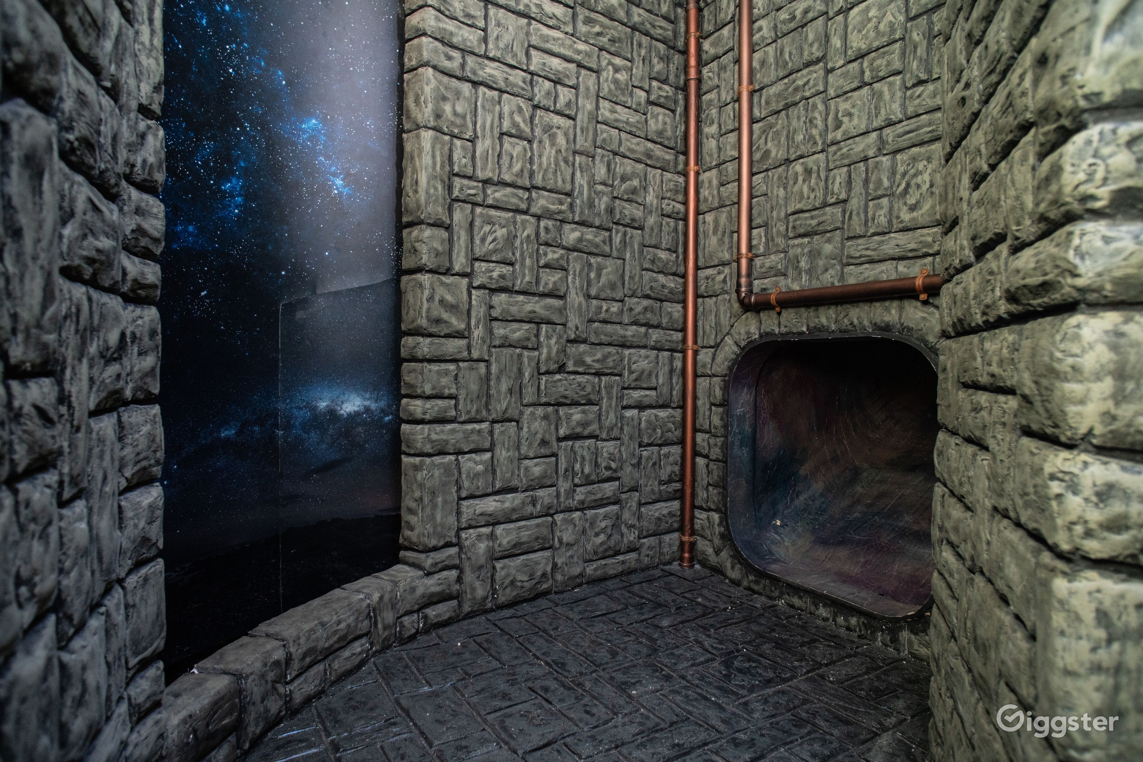 Ornate perfumery Victorian steampunk dungeon | Rent this location on ...