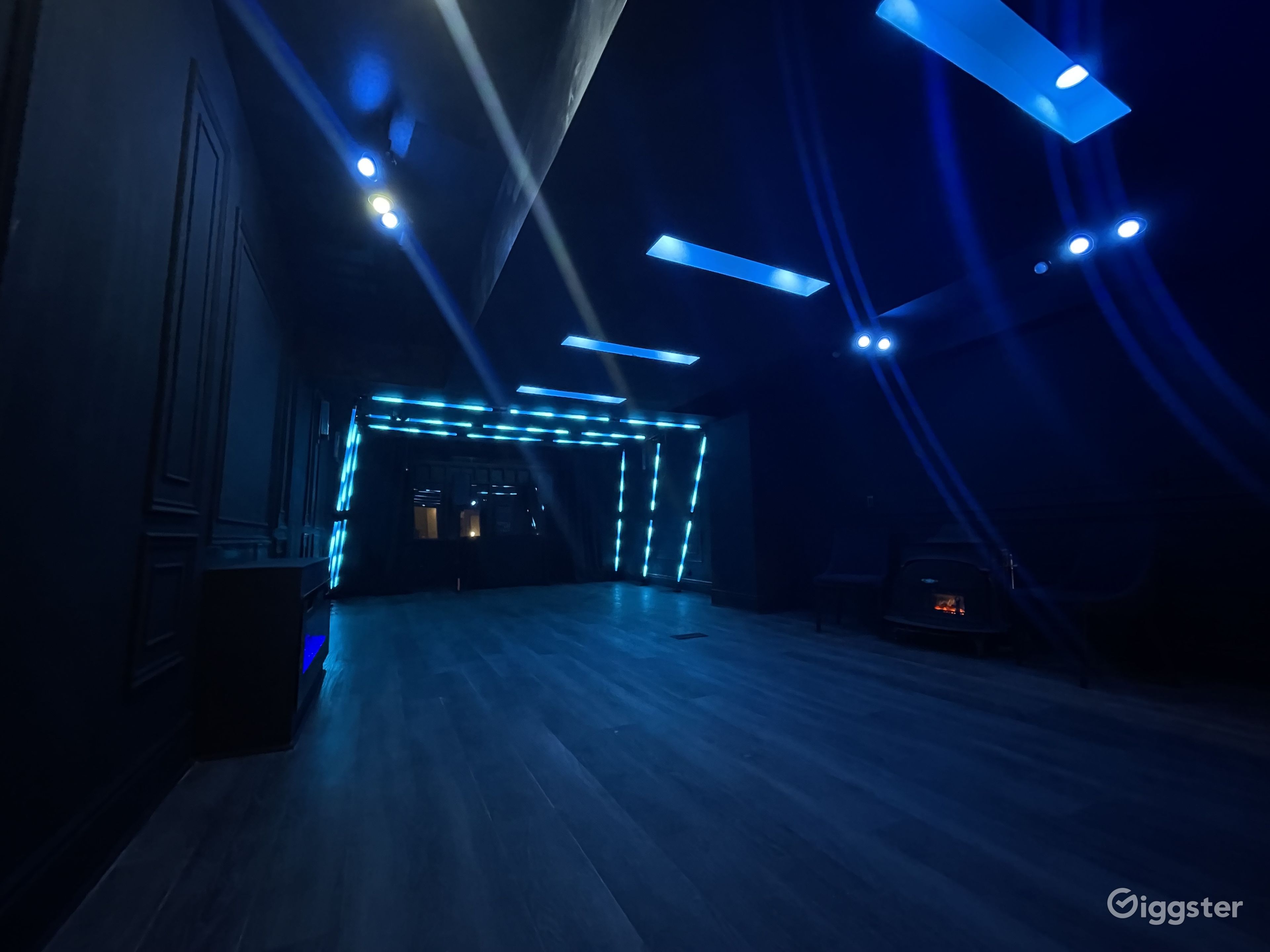 Downtown Open Concept Studio and Event Space | Rent this location on ...