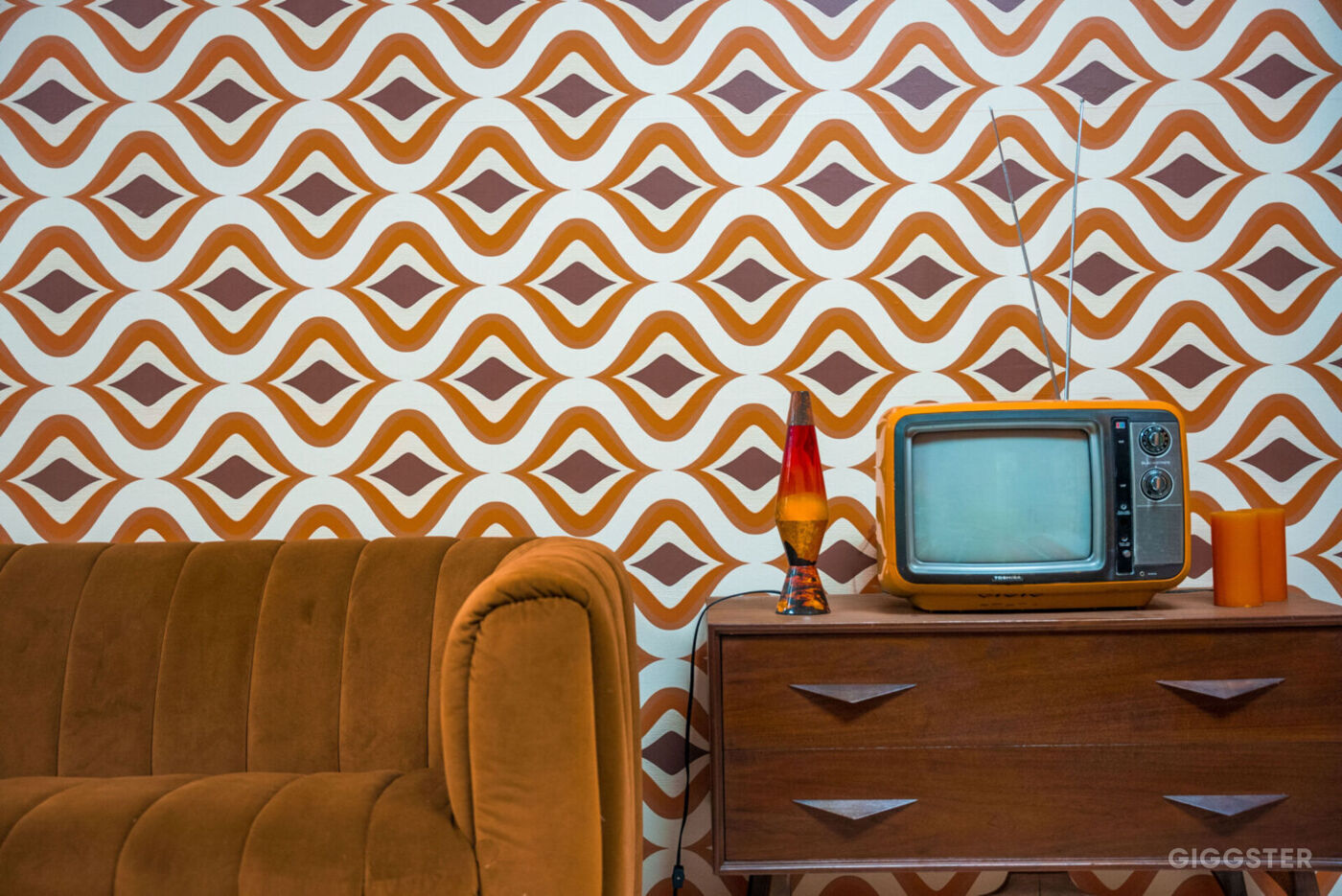 Retro studio (60s/70s) | Rent this location on Giggster