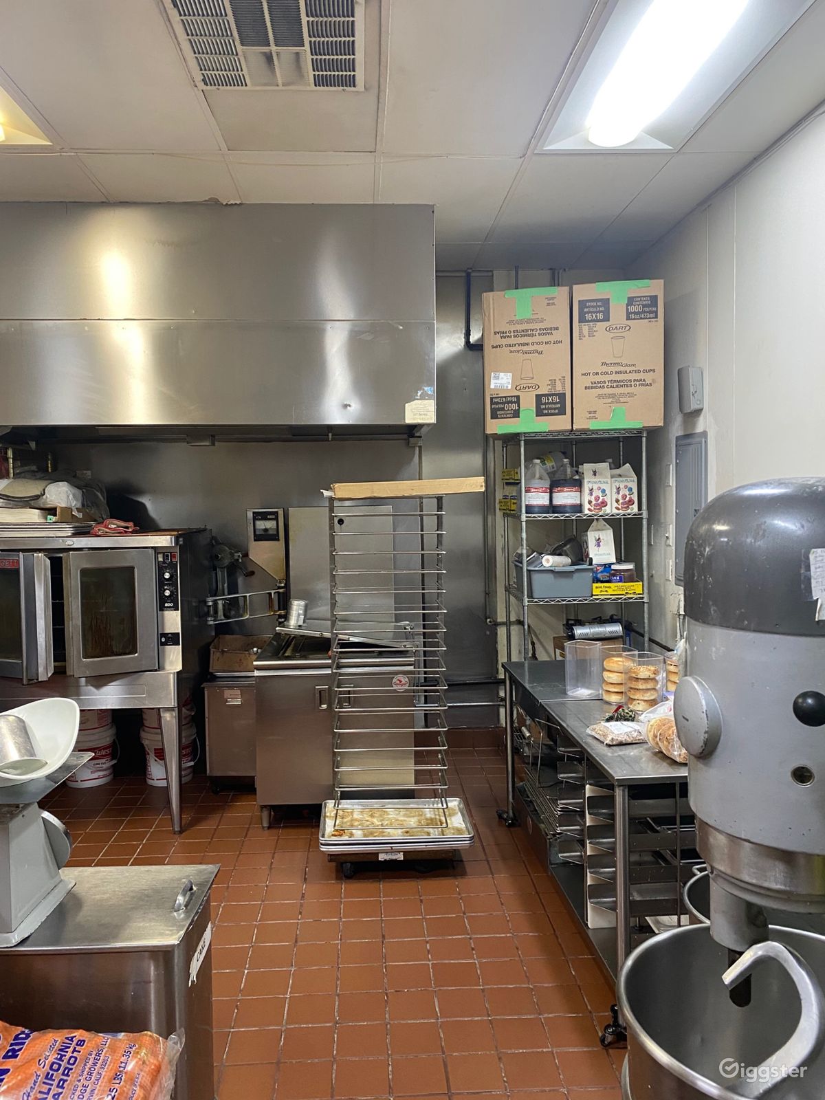 The BEST Bakery spaces for rent near me | Giggster