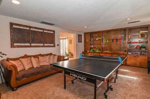 Regal House | Rent this location on Giggster