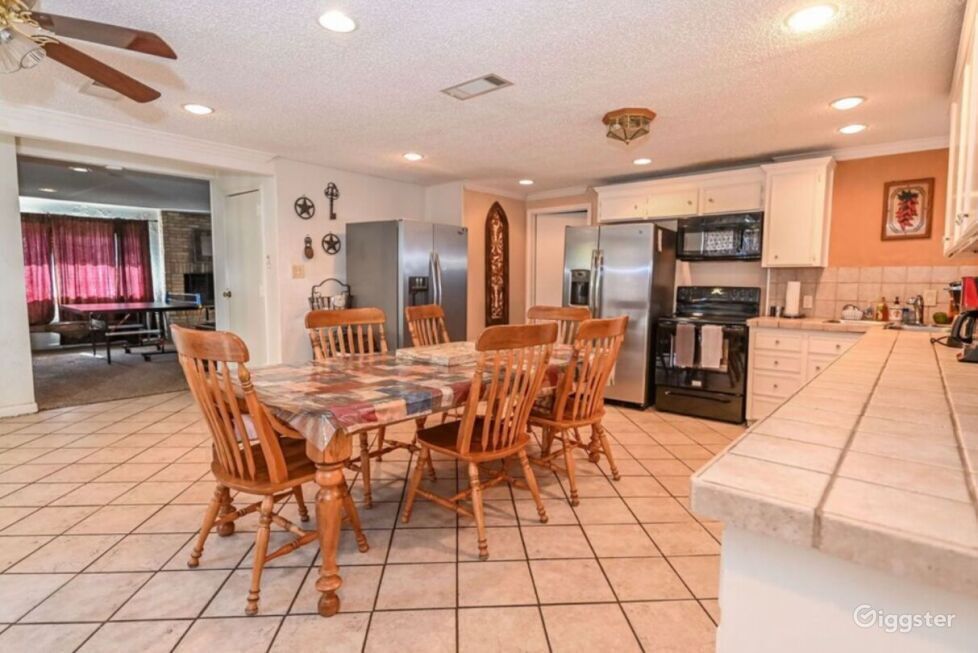 Regal House | Rent this location on Giggster