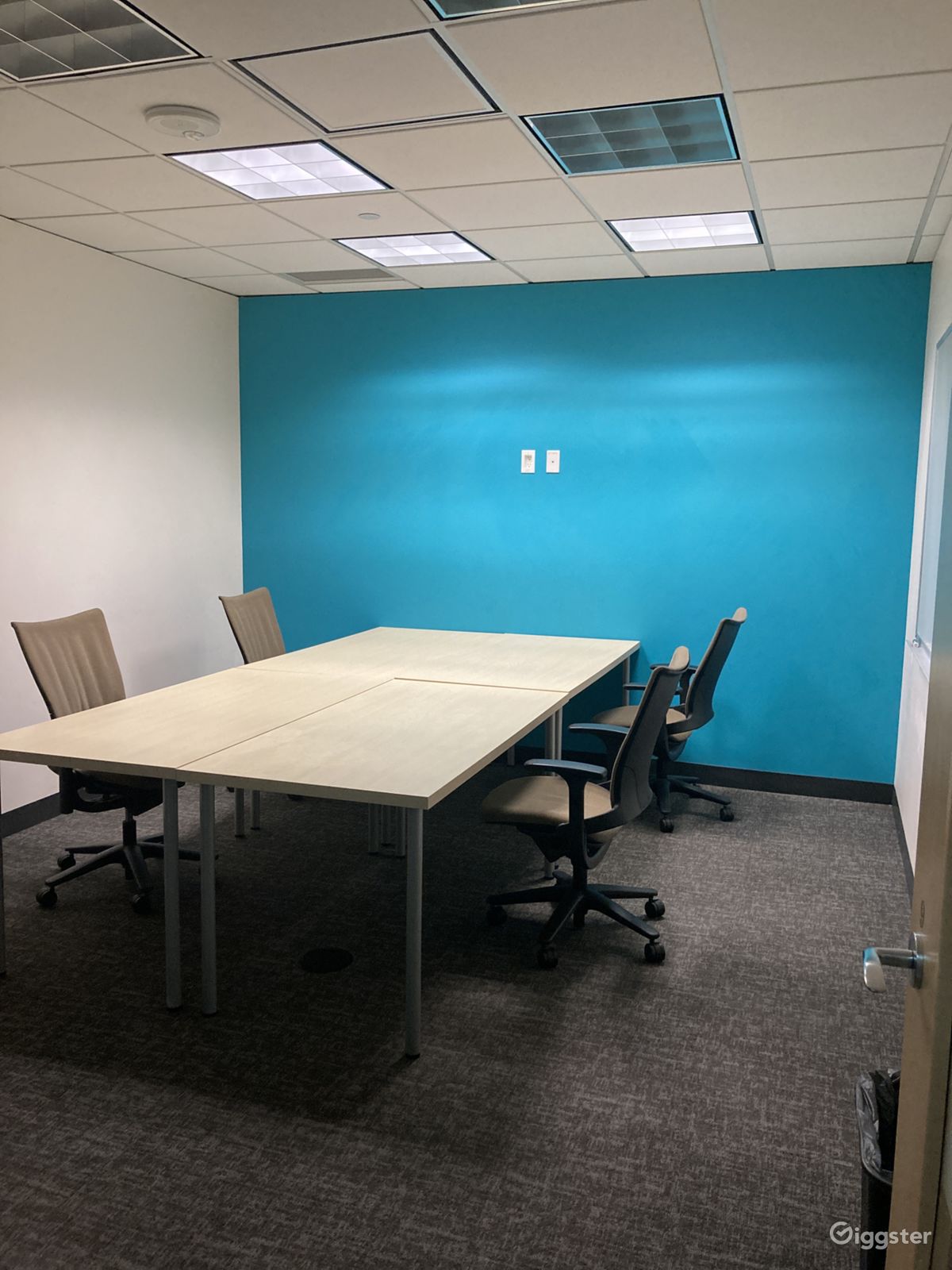 Lanai: Spacious Private Office For Small Groups | Rent this location on ...