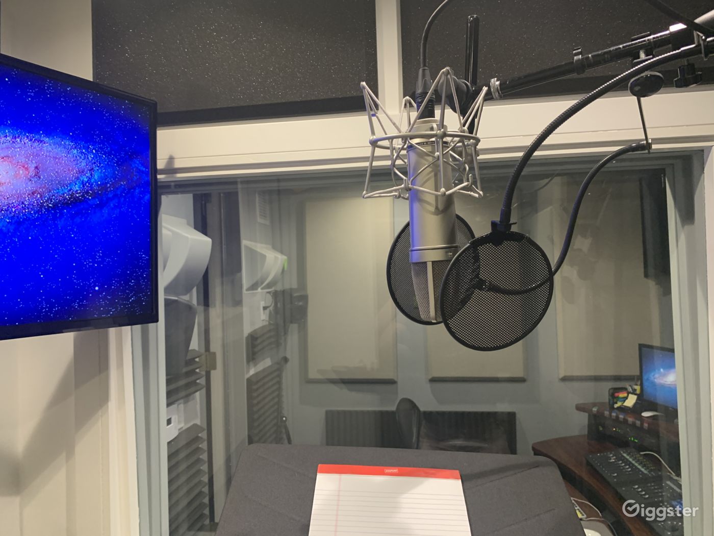 The BEST Recording Studio spaces for rent near me | Giggster