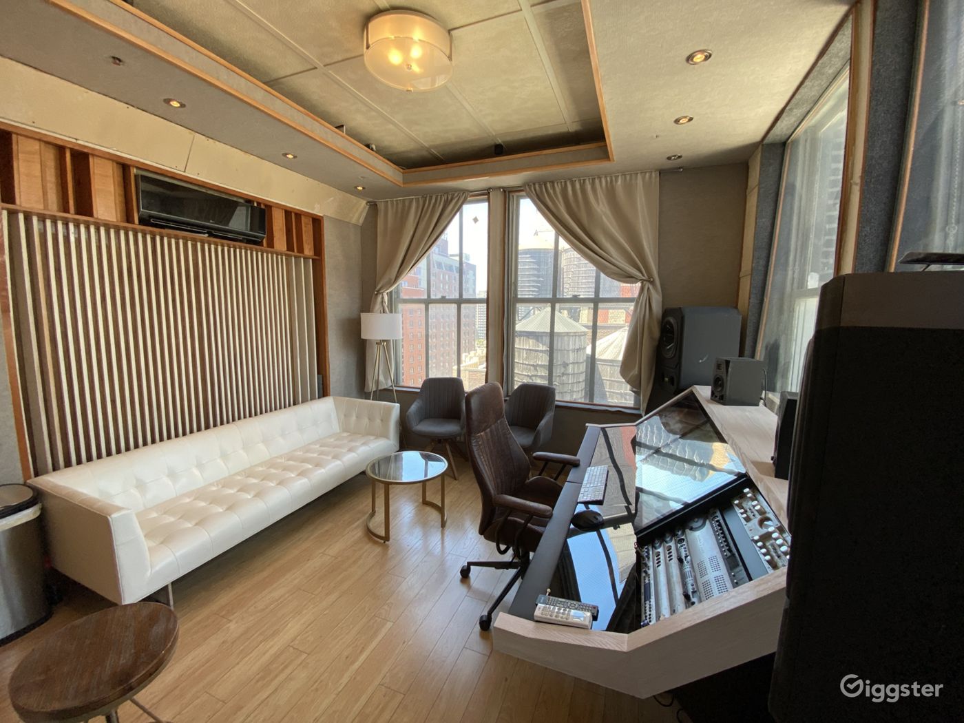Manhattan Recording Studio with a Skyline View | Rent this location on ...
