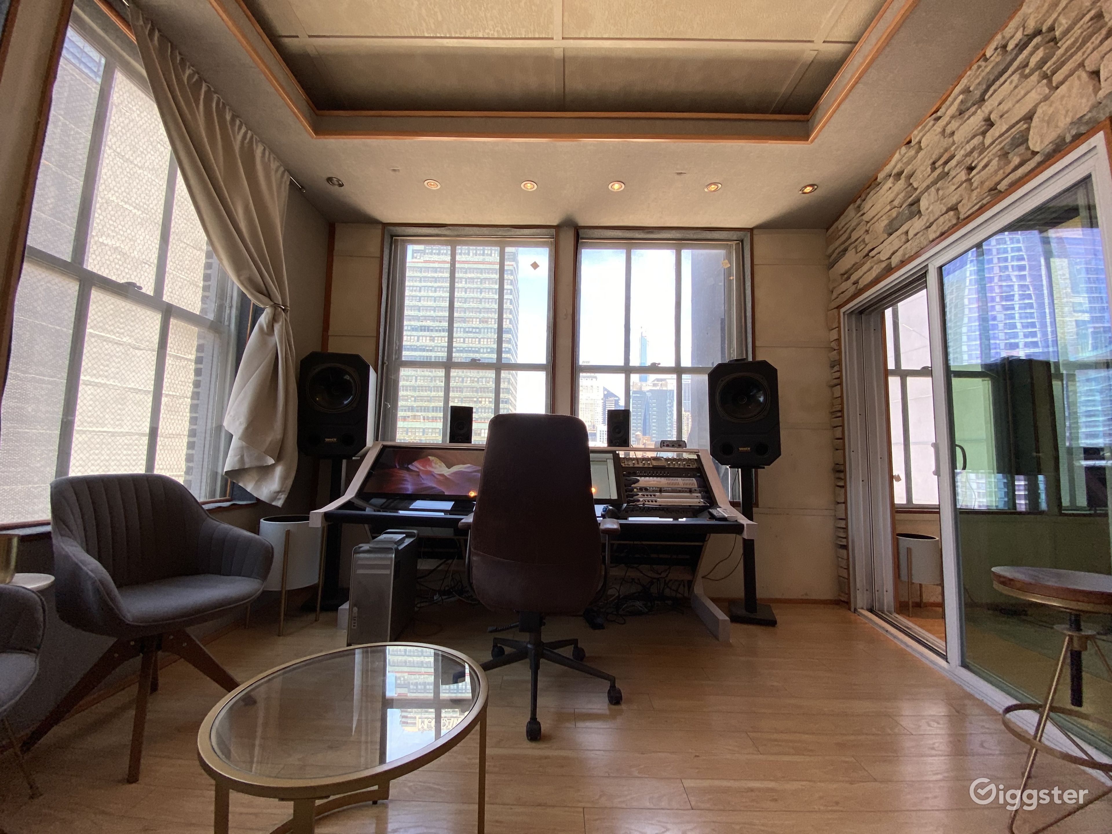 Manhattan Recording Studio with a Skyline View | Rent this location on ...