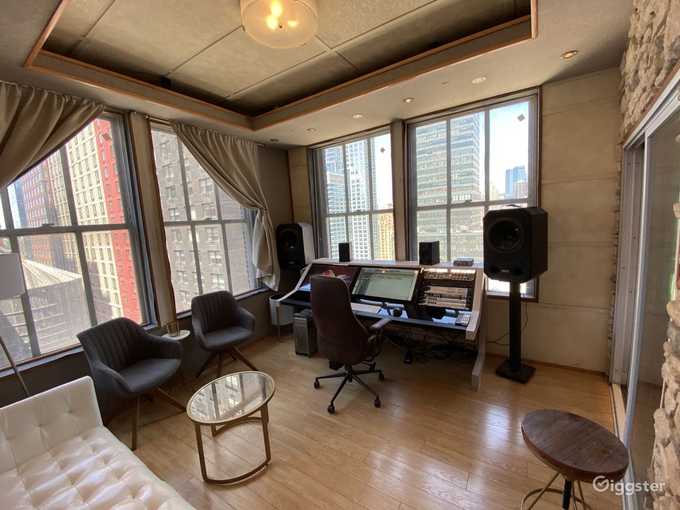 Manhattan Recording Studio with a Skyline View | Rent this location on ...