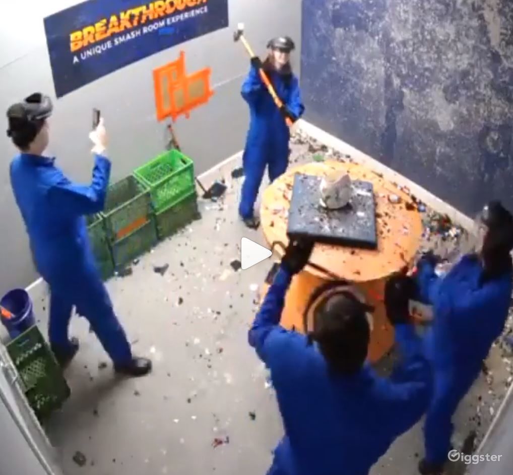 Breakthrough Smash Room (A Rage Room) | Rent this location on Giggster