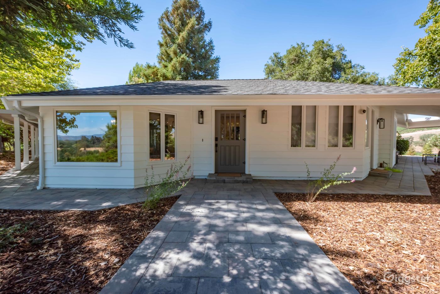 Arbor House | Rent this location on Giggster