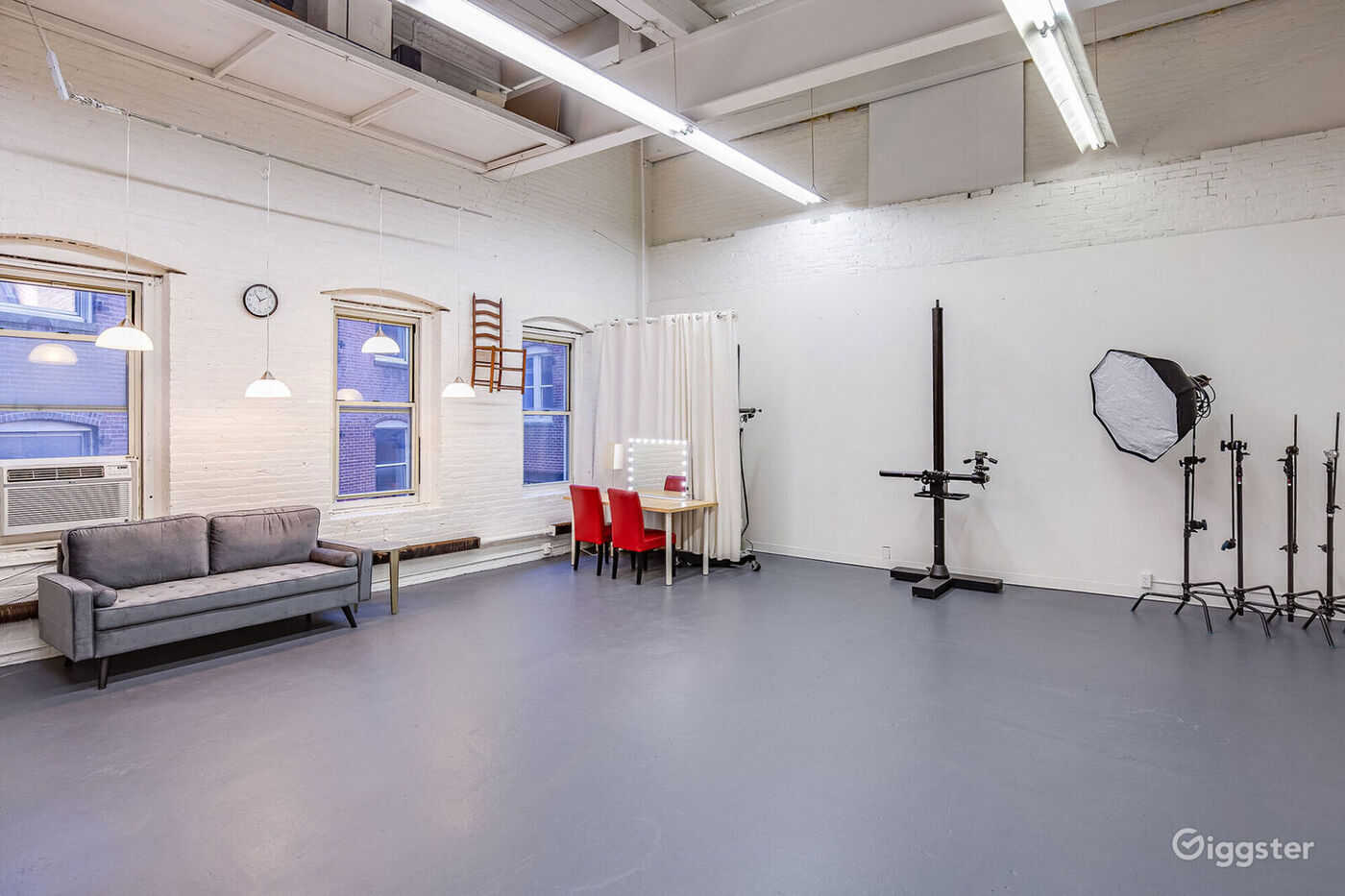 Photo Studio Rental | Rent this location on Giggster