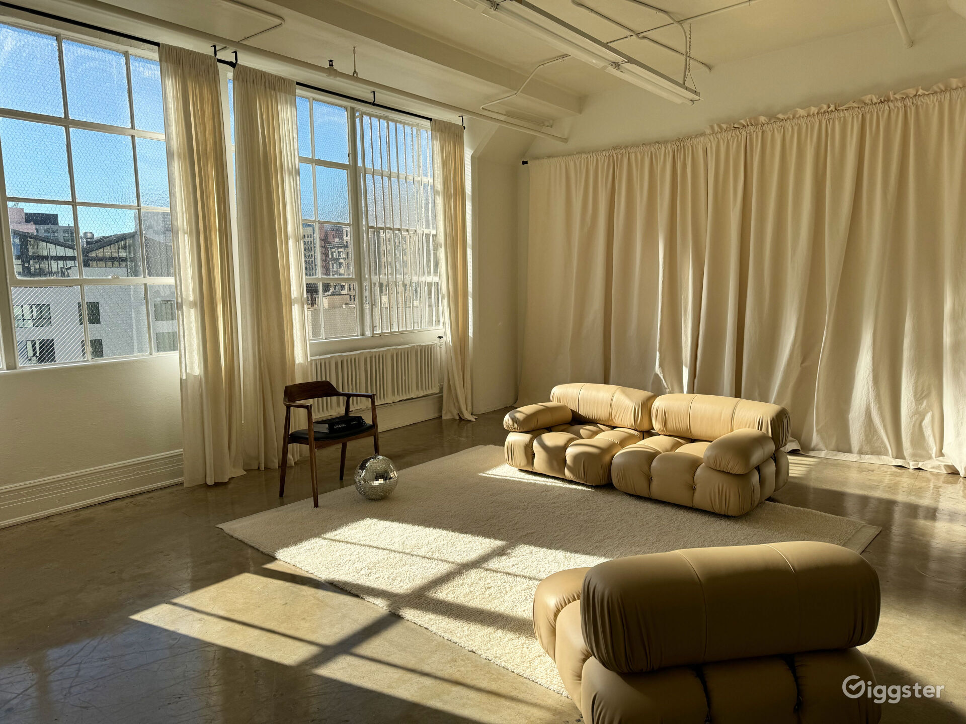 DTLA LOFT GREAT VIEW & NATURAL LIGHTING 3229 SQFT | Rent this location ...