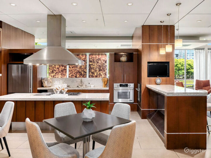 Fabulous Clubhouse w/ Kitchen in Bellevue | Rent this location on Giggster