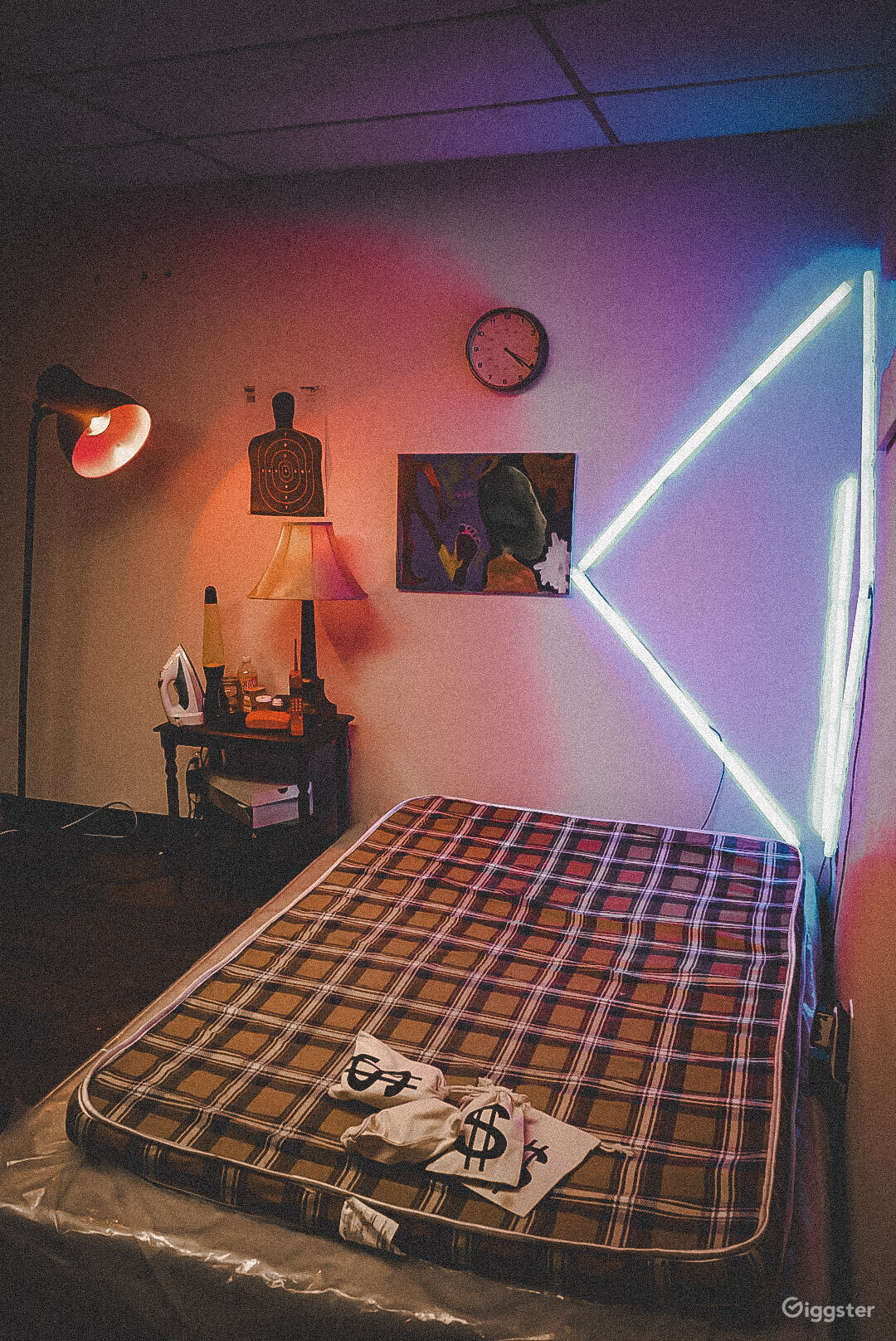 Retro Trap House | Rent this location on Giggster
