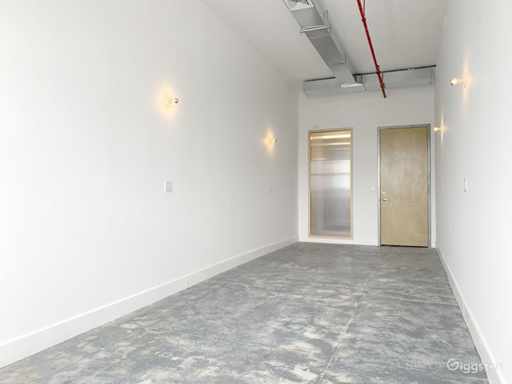 Studio 111 (Office Space) in Long Island | Rent this location on Giggster