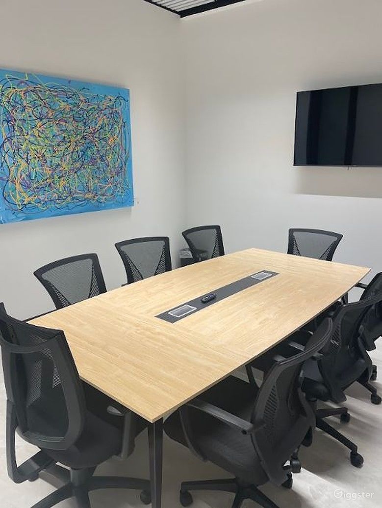 Welcoming Lounge in NYC | Rent this location on Giggster