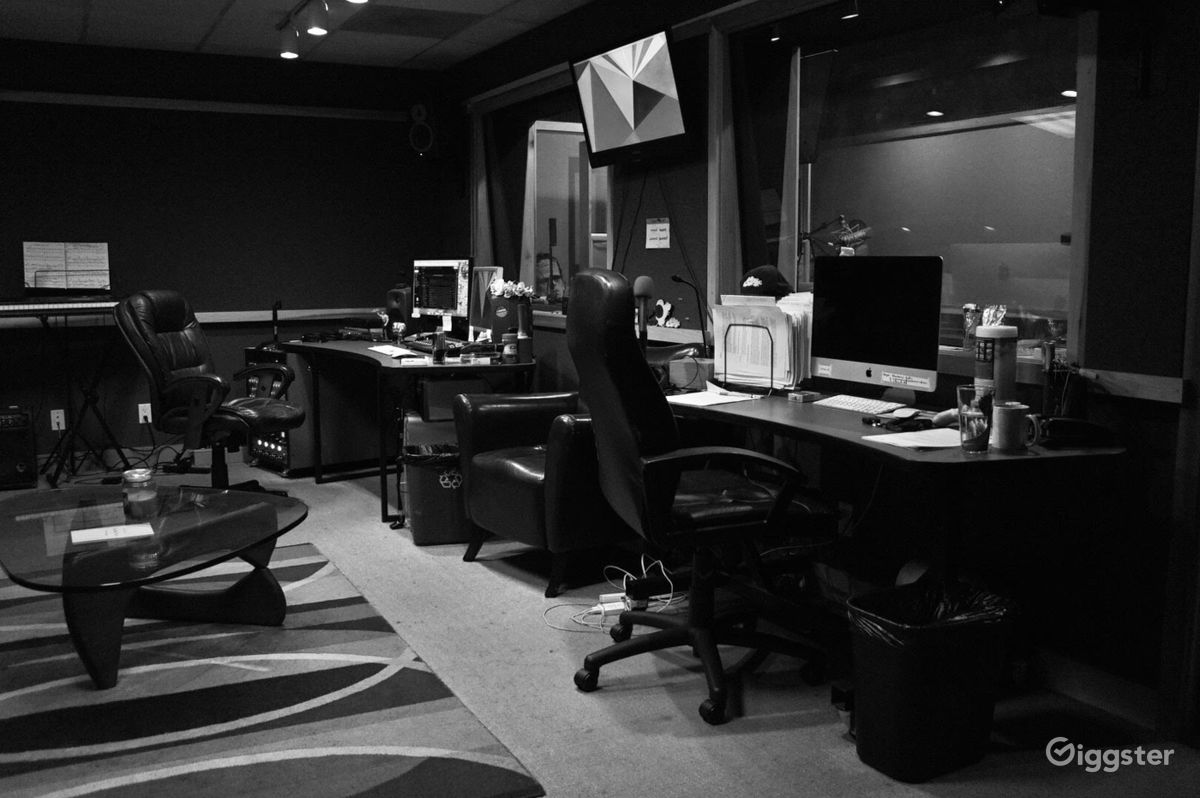 Professionally Designed Full Service Audio Booth | Rent this location ...