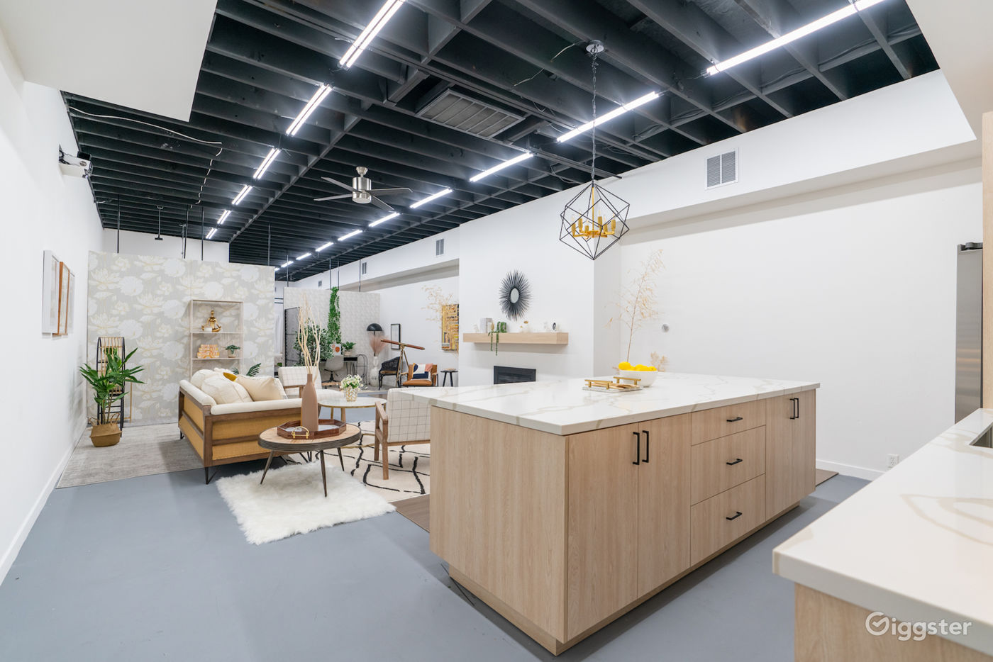 The BEST 10 Influencer spaces to rent near me | Giggster