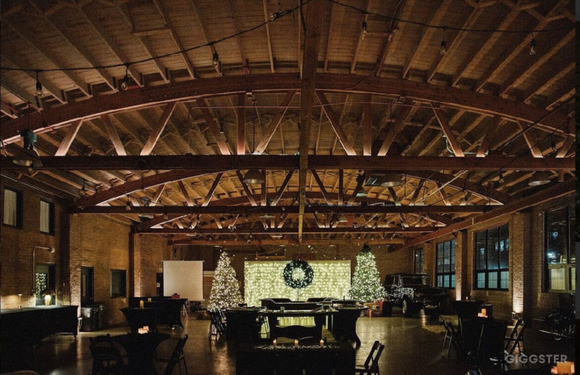 Large, Open, Timber Bow truss Warehouse Space | Rent this location on ...