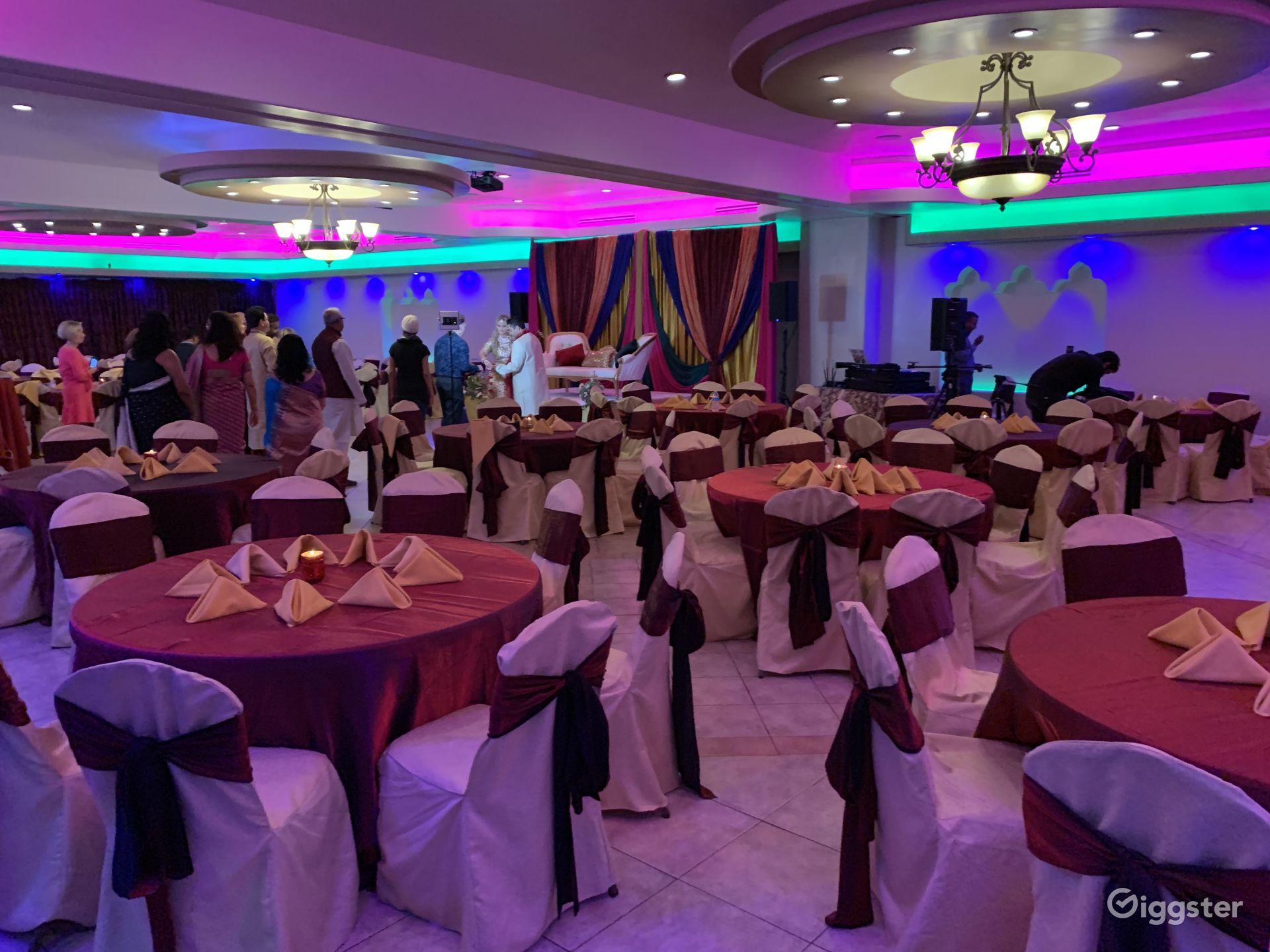 Spacious Multi-Use Event Venue | Rent this location on Giggster