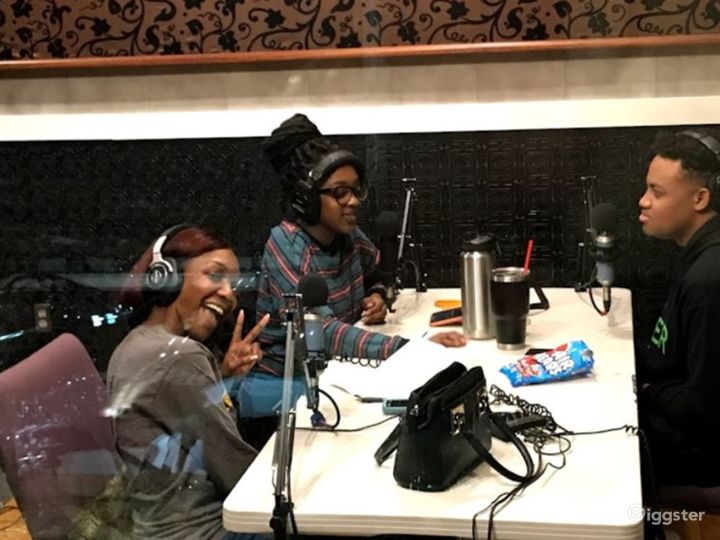 Hybrid Recording Studio/ Room (2) In Garland | Rent this location on ...