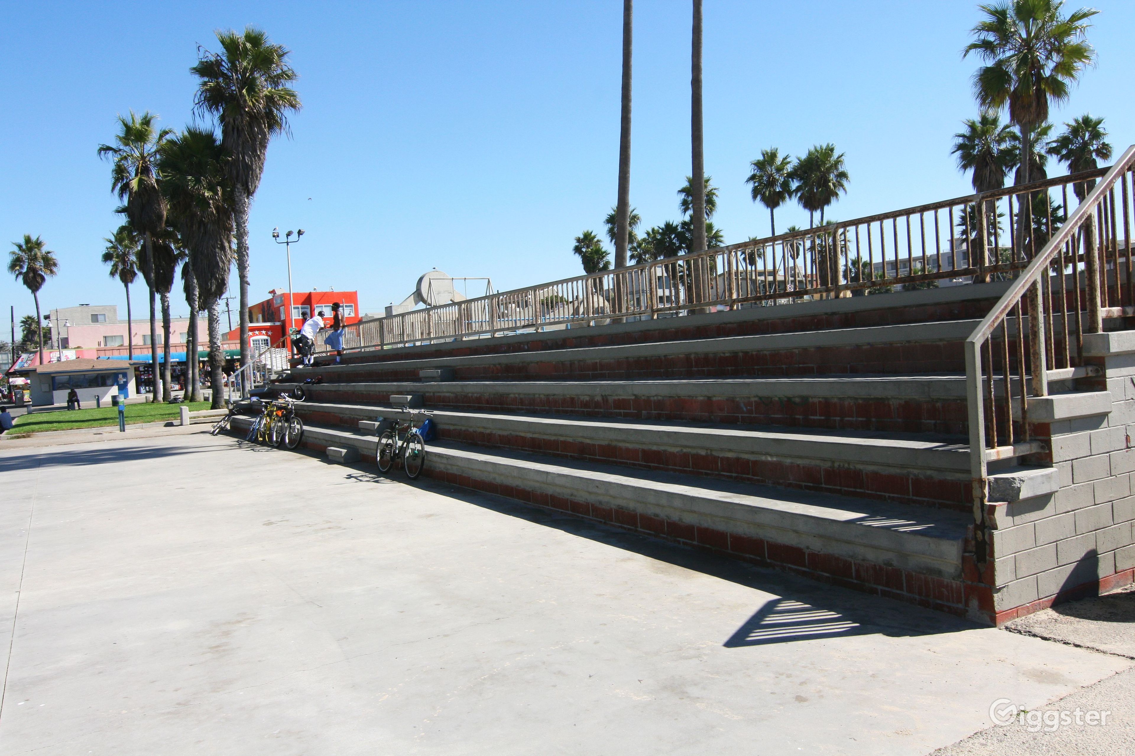 Venice Beach Recreation Center | Rent this location on Giggster