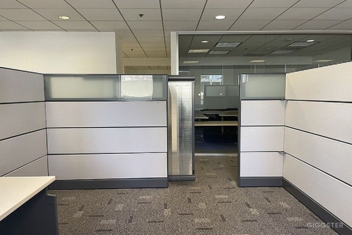 DTLA Office Cubicles, Conference Room, & Offices | Rent this location ...