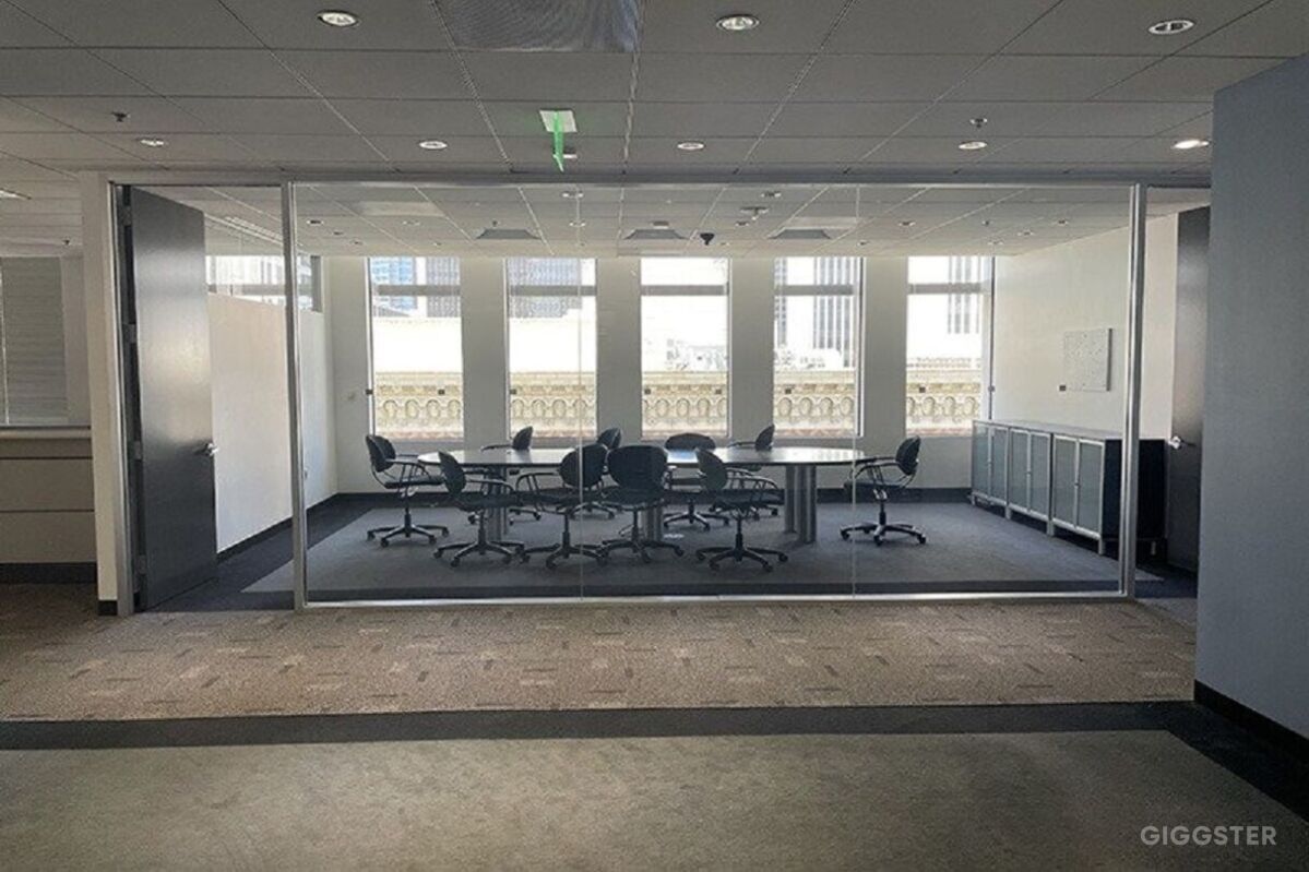 DTLA Office Cubicles, Conference Room, & Offices | Rent this location ...
