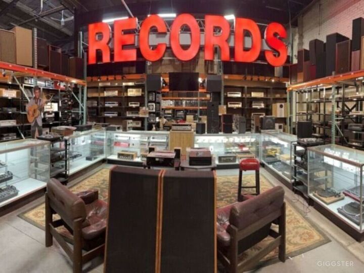 Record Store with Lounge 35K Sq Ft Factory | Rent this location on Giggster