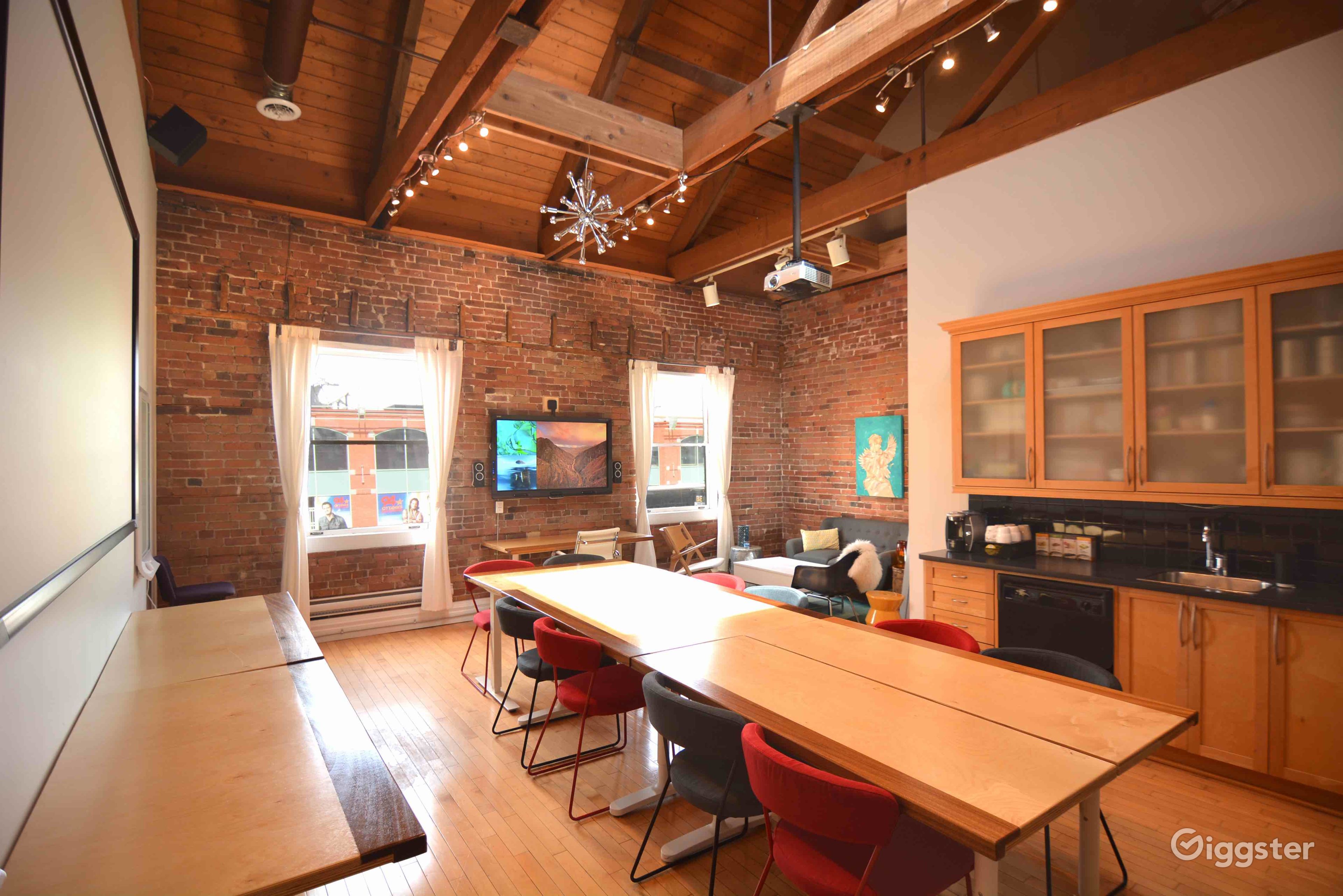 The BEST 10 Party venues to rent near me | Giggster