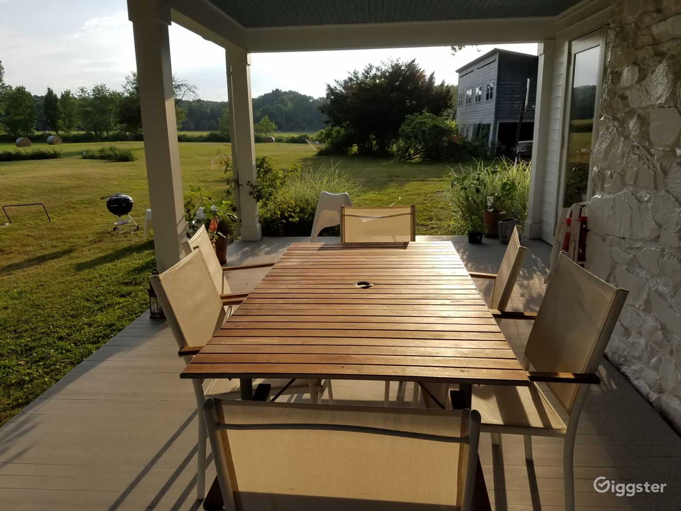 Charming Colonial house, bucolic farm setting | Rent this location on ...