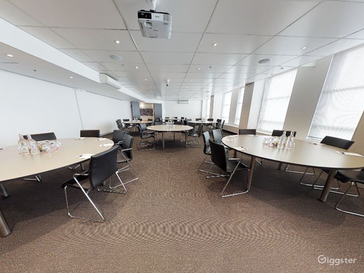 Room 901 ll Melbourne | Rent this location on Giggster