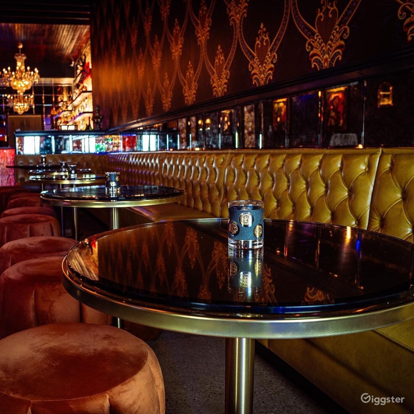 Gorgeous Upscale Music Lounge | Rent this location on Giggster