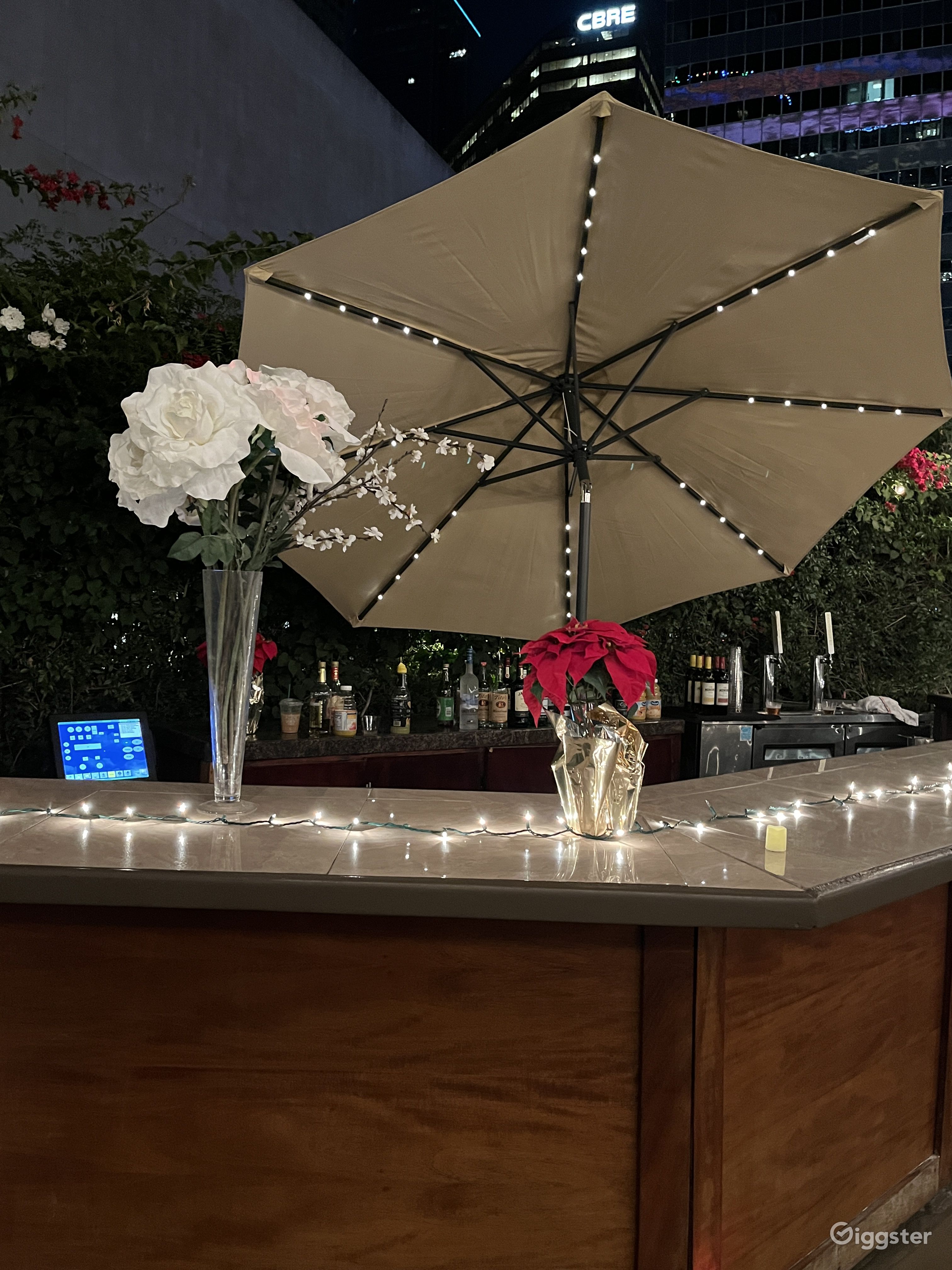 Rooftop Restaurant Event Venue in DTLA | Rent this location on Giggster