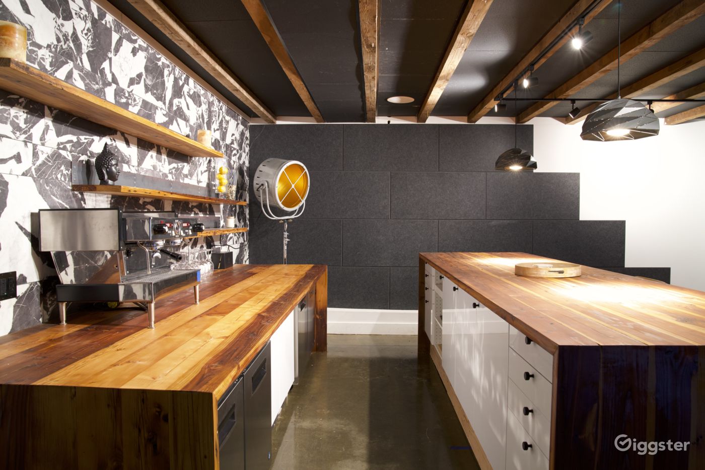 Intimate Modern Speakeasy Studio / Event Space | Rent this location on ...
