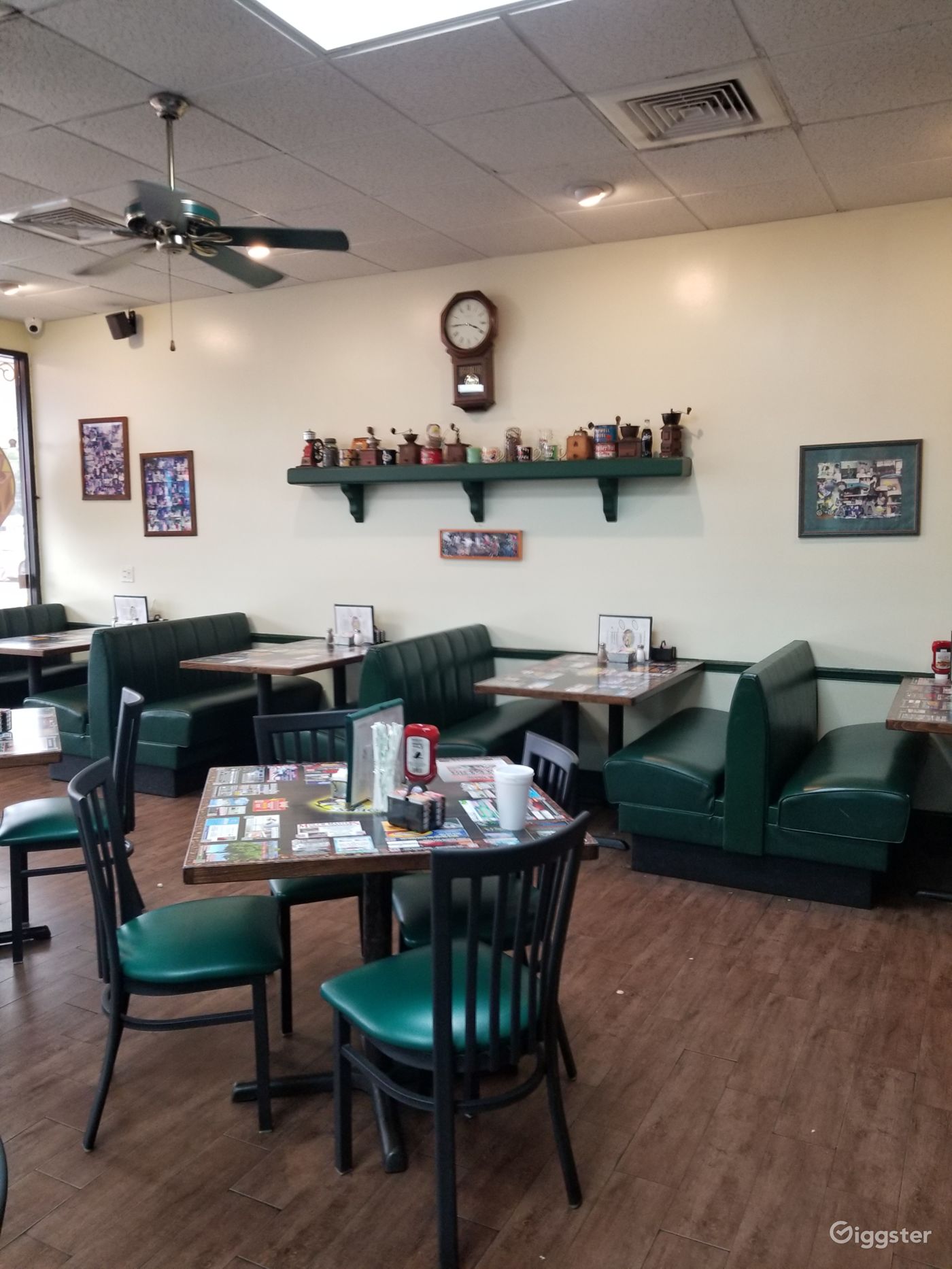 Classic Local Diner in Jacksonville | Rent this location on Giggster