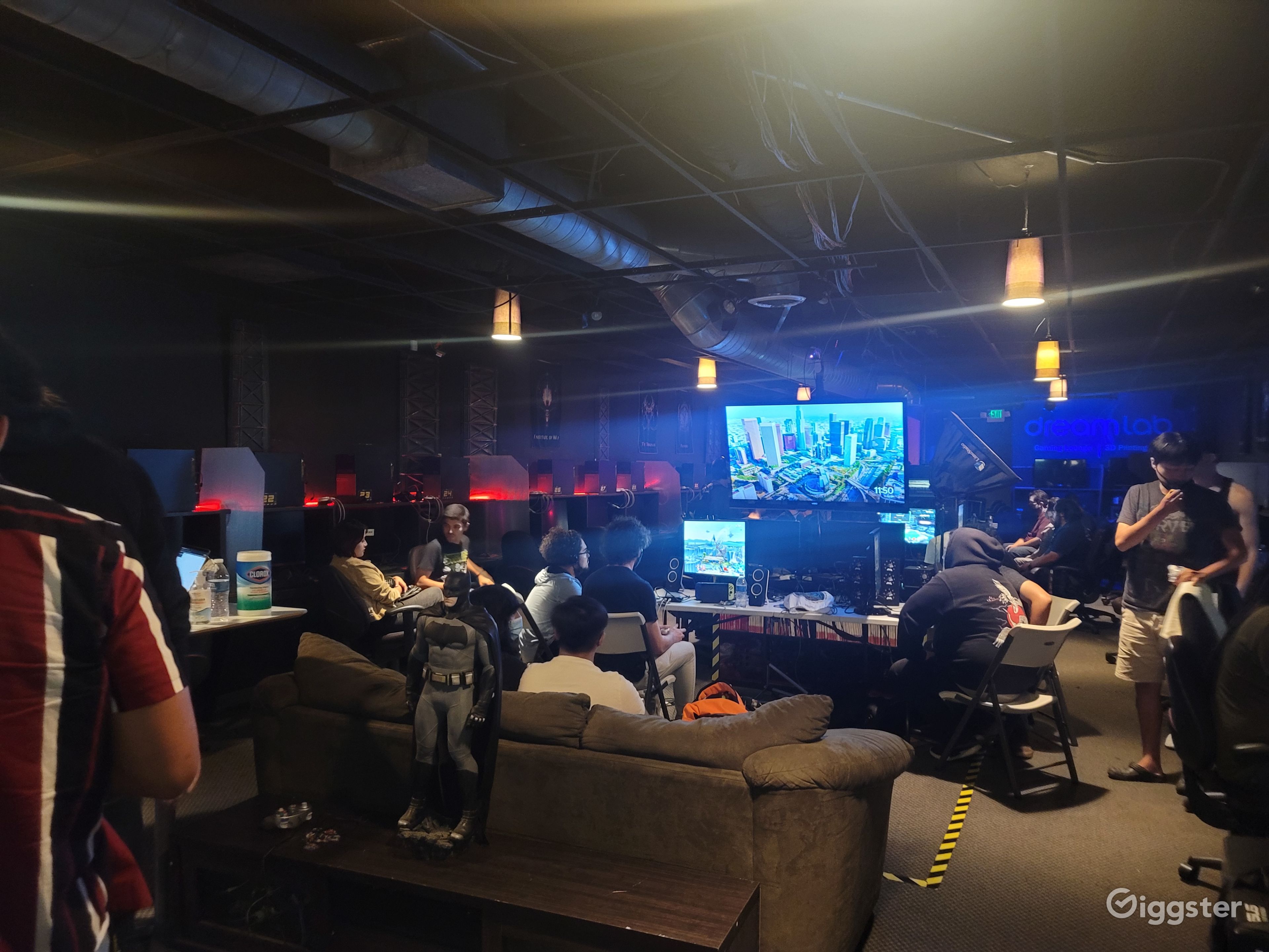Esports Cafe / high tech command center | Rent this location on Giggster
